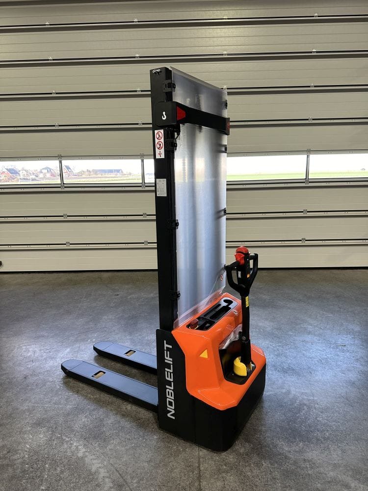 Stapelaar Noblelift PSE12B28 / 2814 mm hefhoogte, nieuw ...