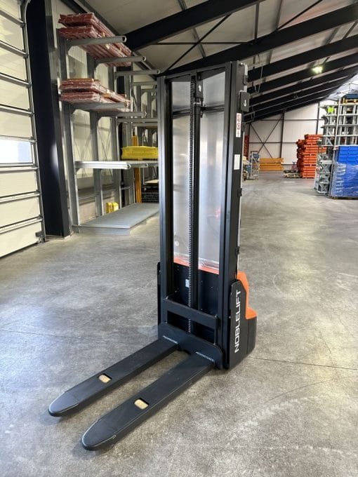 Stapelaar Noblelift PSE12B36 / 3600 mm hefhoogte, nieuw ...